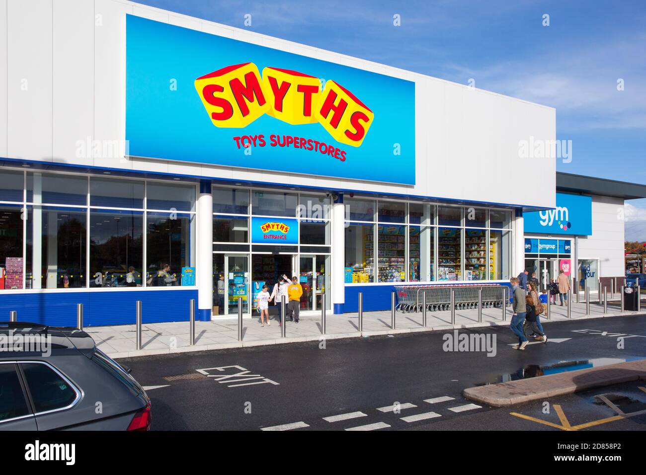 Smyths Shop High Resolution Stock Photography and Images - Alamy