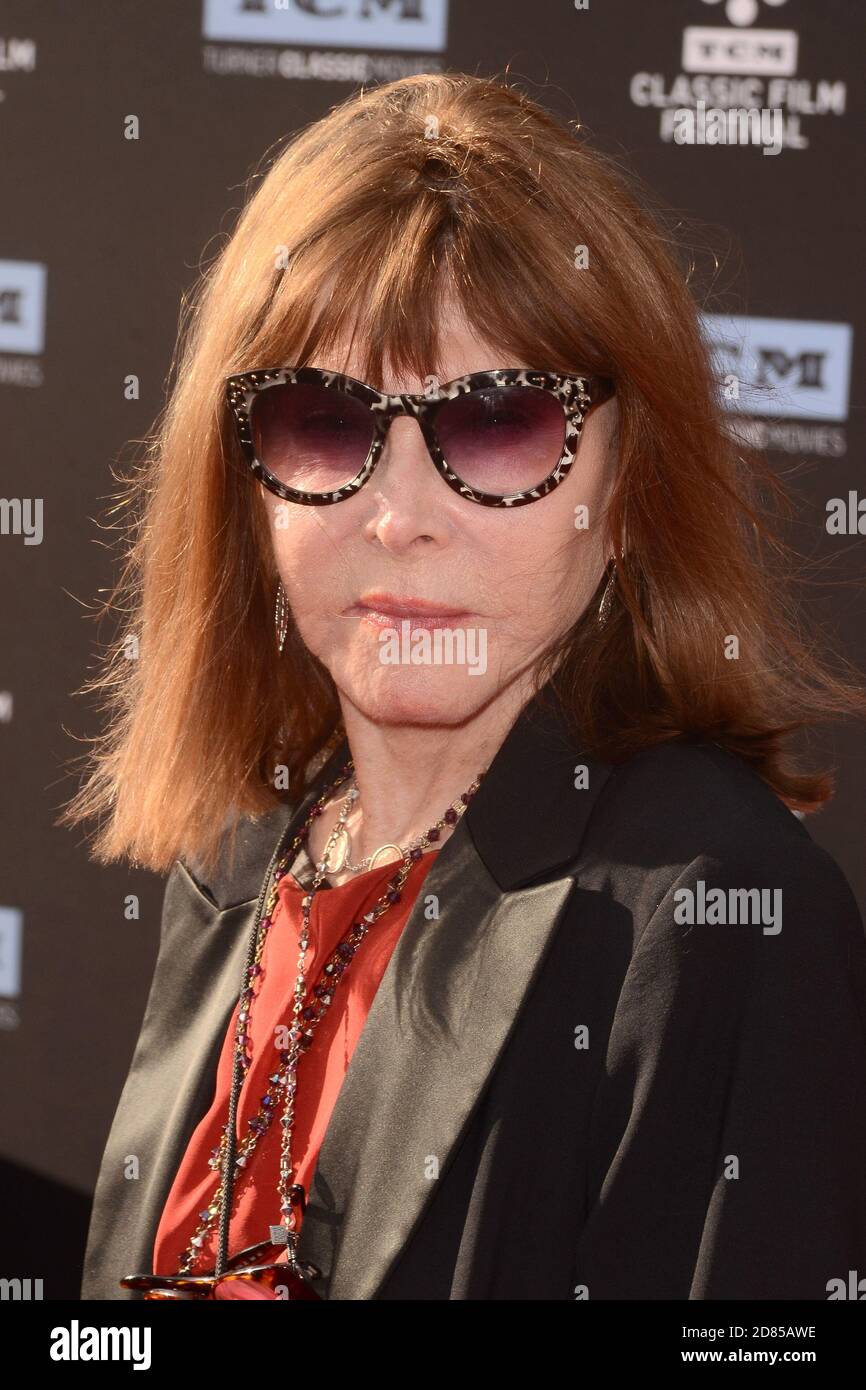 Lee grant actress hi-res stock photography and images - Alamy
