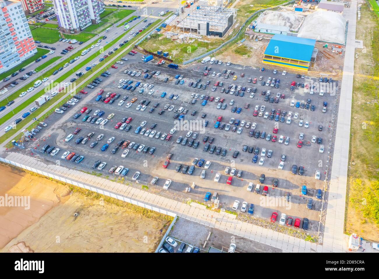 Dealership parking lot, many cars top aerial view Stock Photo - Alamy