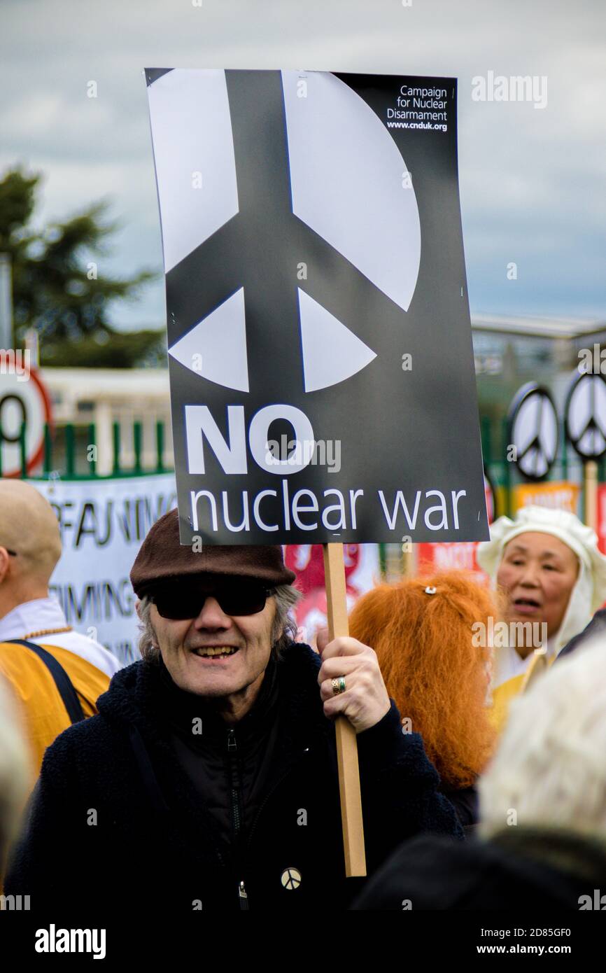 Aldermaston, United Kingdom, 1st April 2018:- CND protesters gather ...