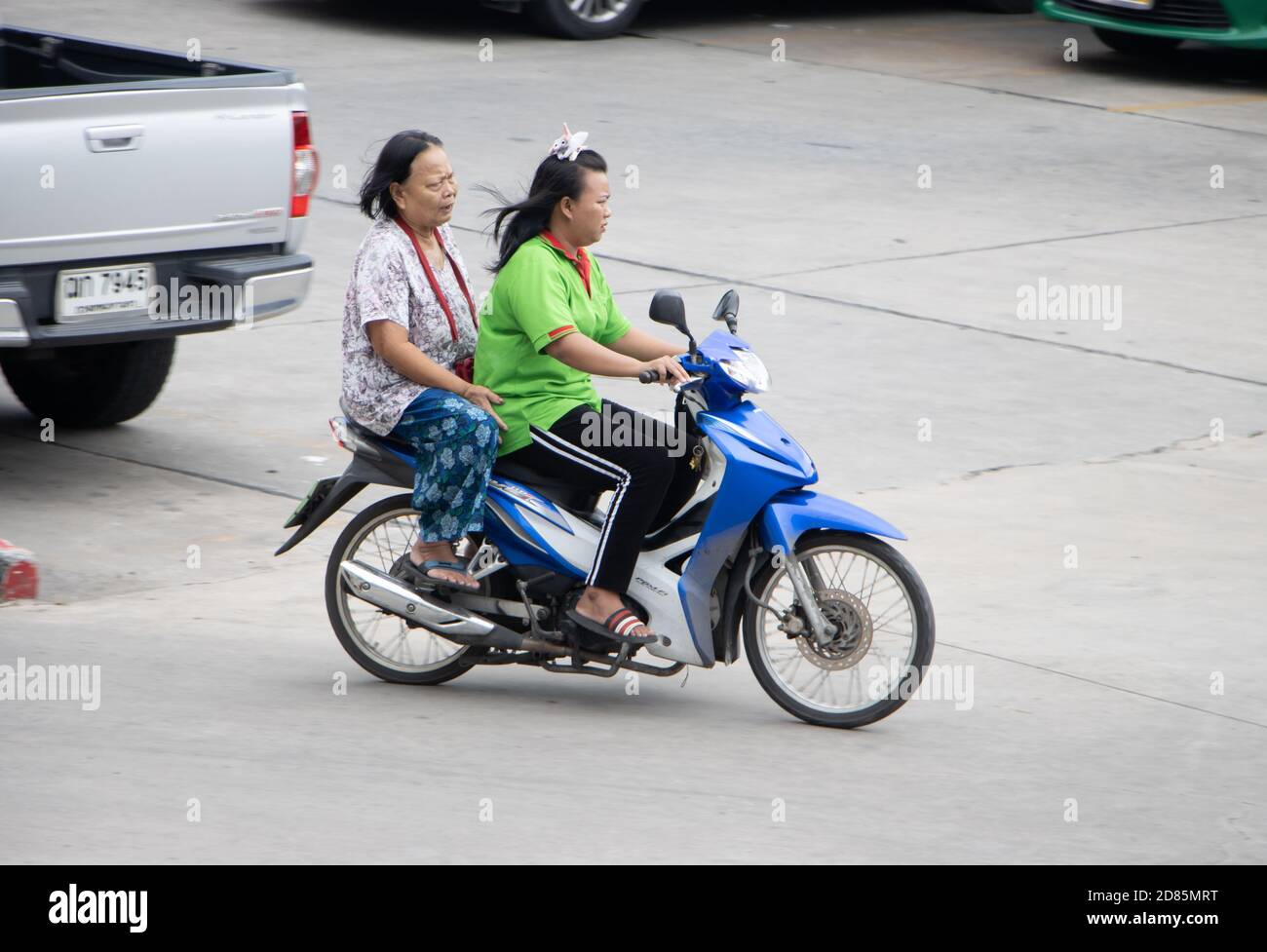 Thai moped hi-res stock photography and images - Alamy
