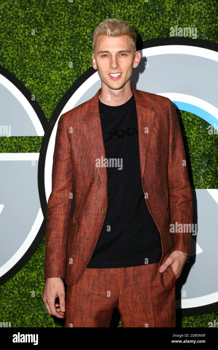 LOS ANGELES - DEC 7: Machine Gun Kelly, Richard Colson Baker at the ...