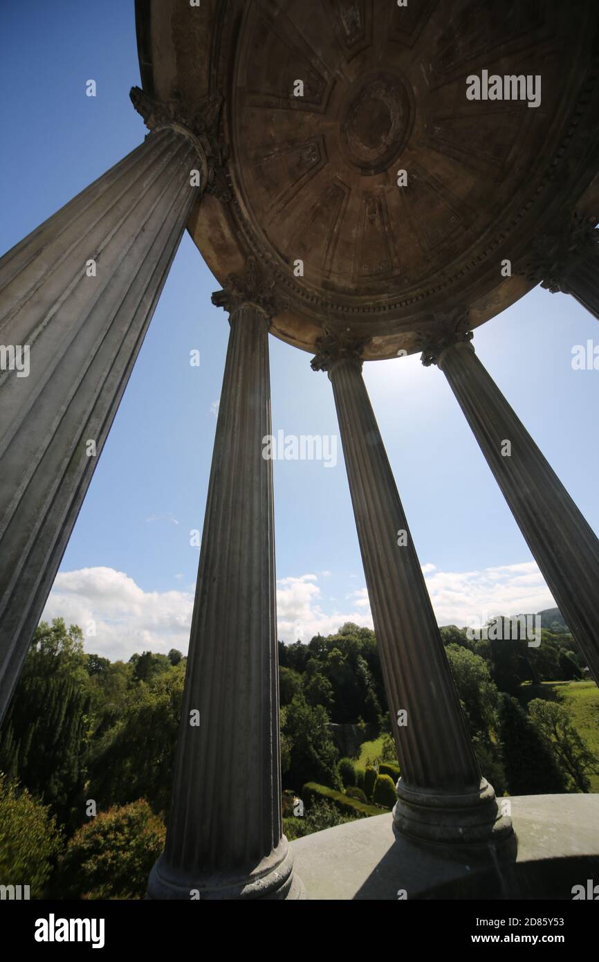 Burns monument memorial gardens hi-res stock photography and images - Alamy