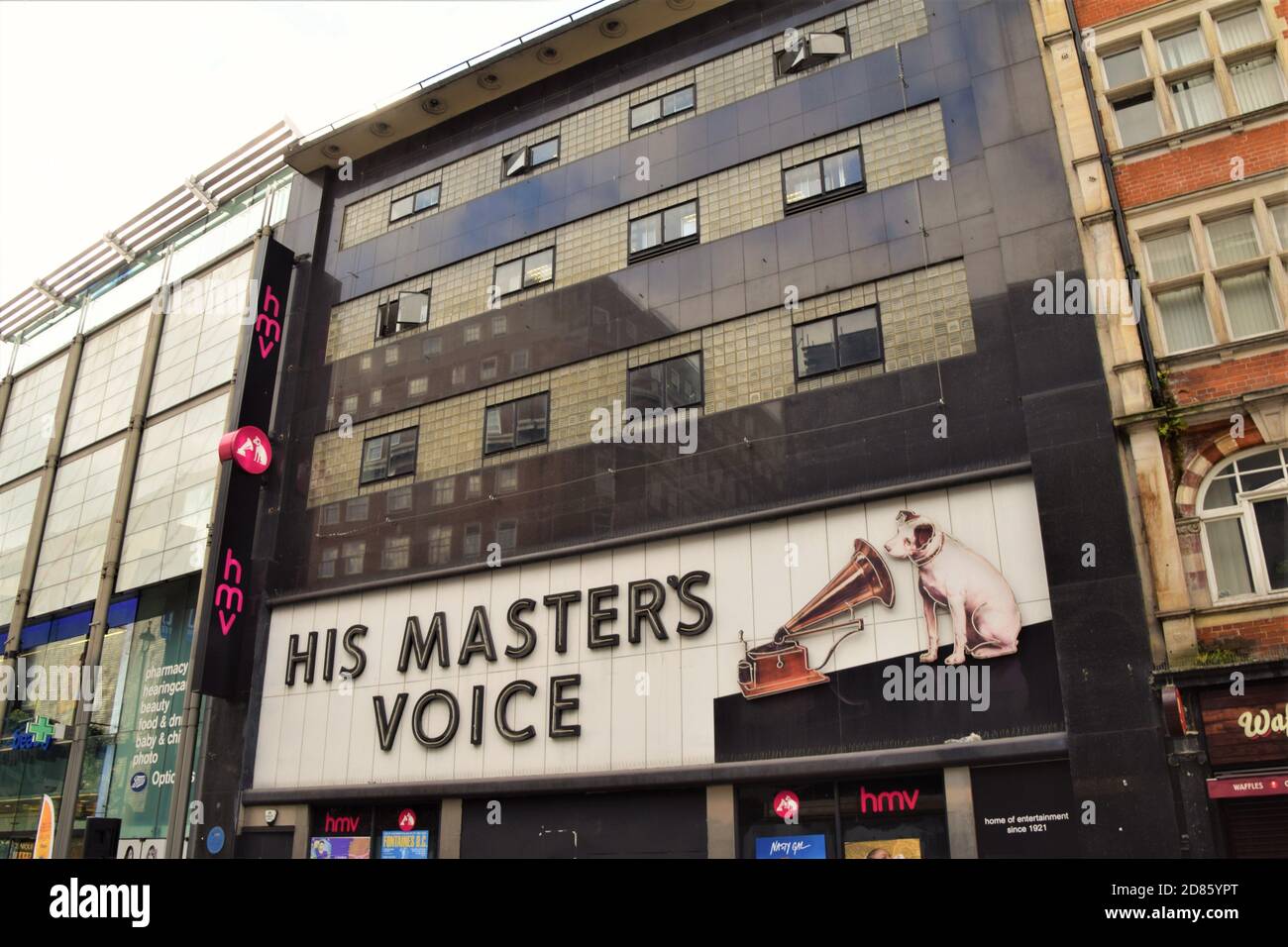 HMV Oxford Street building exterior, flagship London store which closed ...
