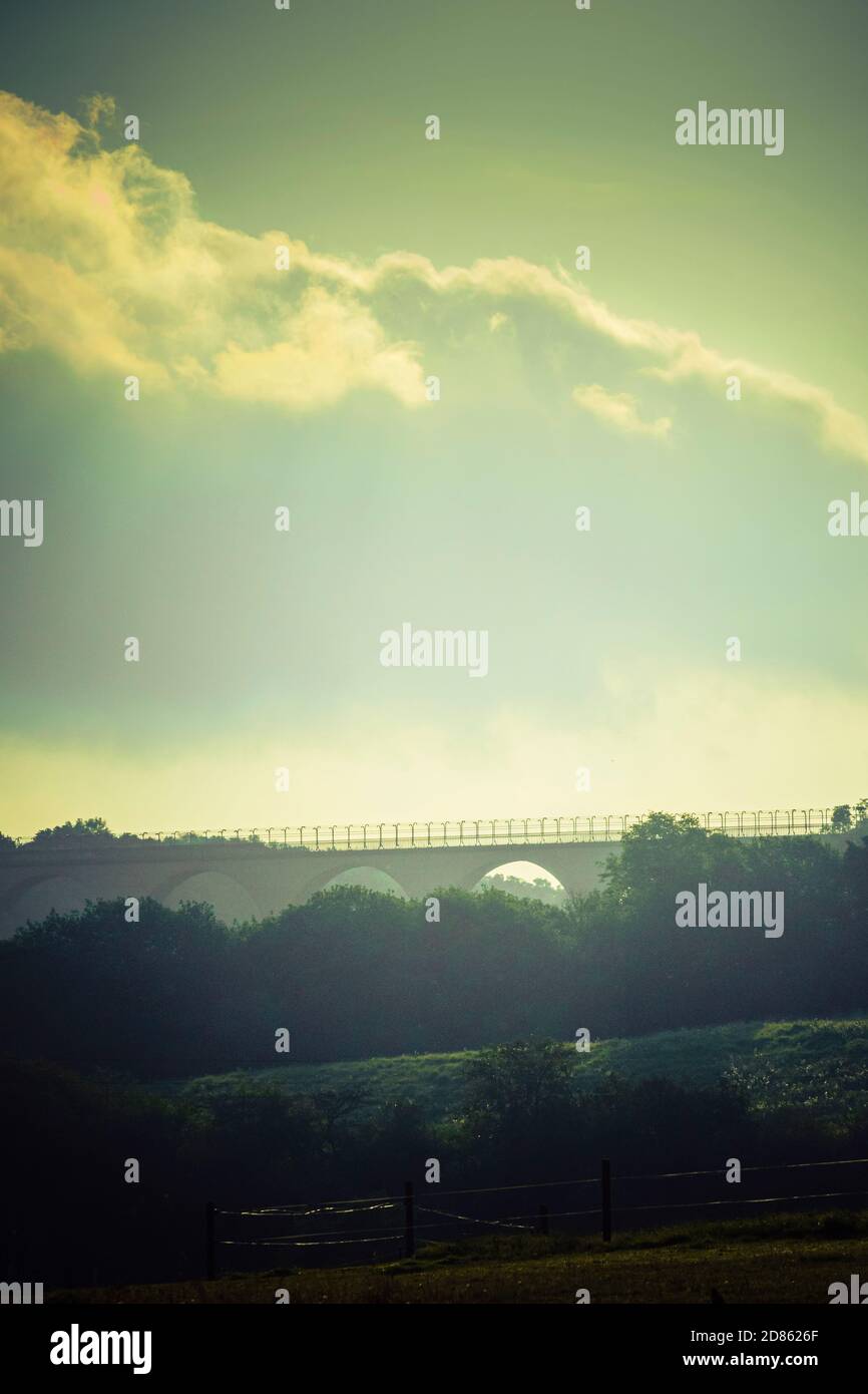 Durham viaduct hi-res stock photography and images - Alamy