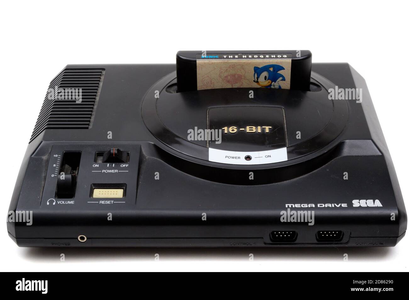 Megadrive sonic hedgehog hi-res stock photography and images - Alamy