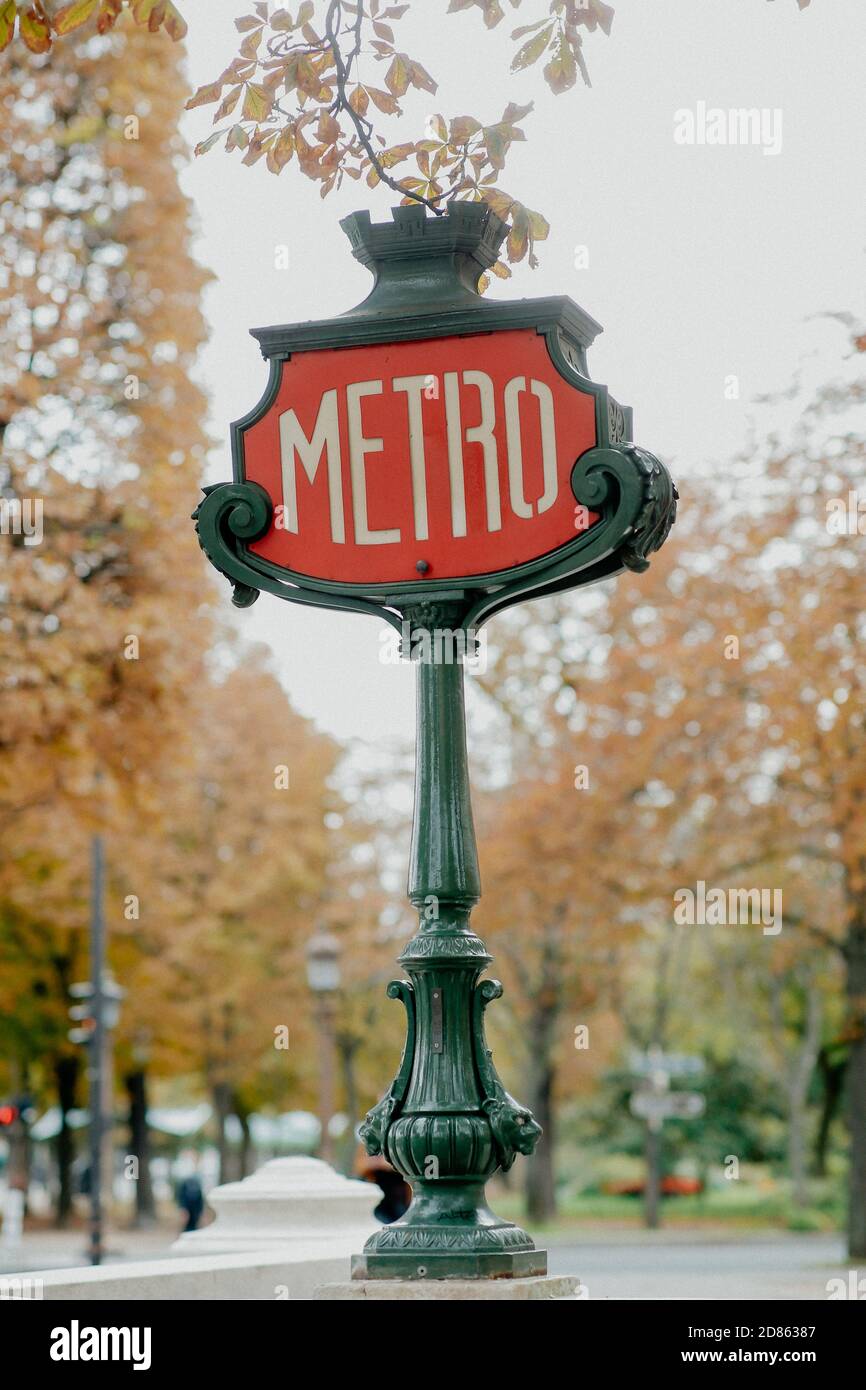 Metro road sign, Paris, France Stock Photo - Alamy