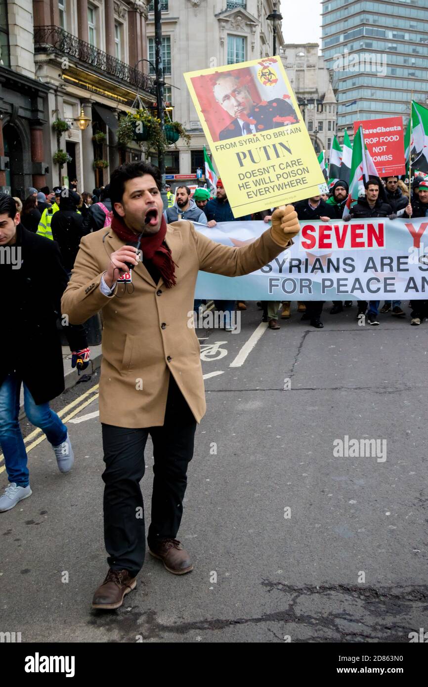 Syria anti war protest hi-res stock photography and images - Alamy