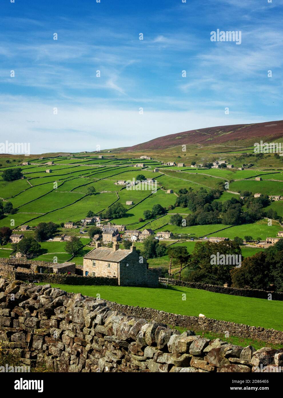 Quintessential yorkshire dales hi-res stock photography and images - Alamy