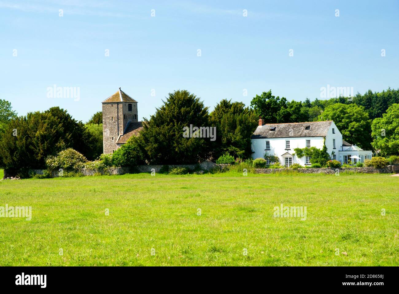 Llangattock church hi-res stock photography and images - Alamy