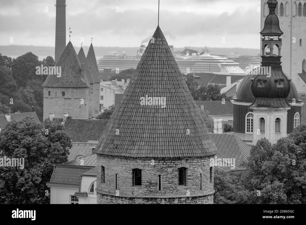 Tallin house Black and White Stock Photos & Images - Alamy