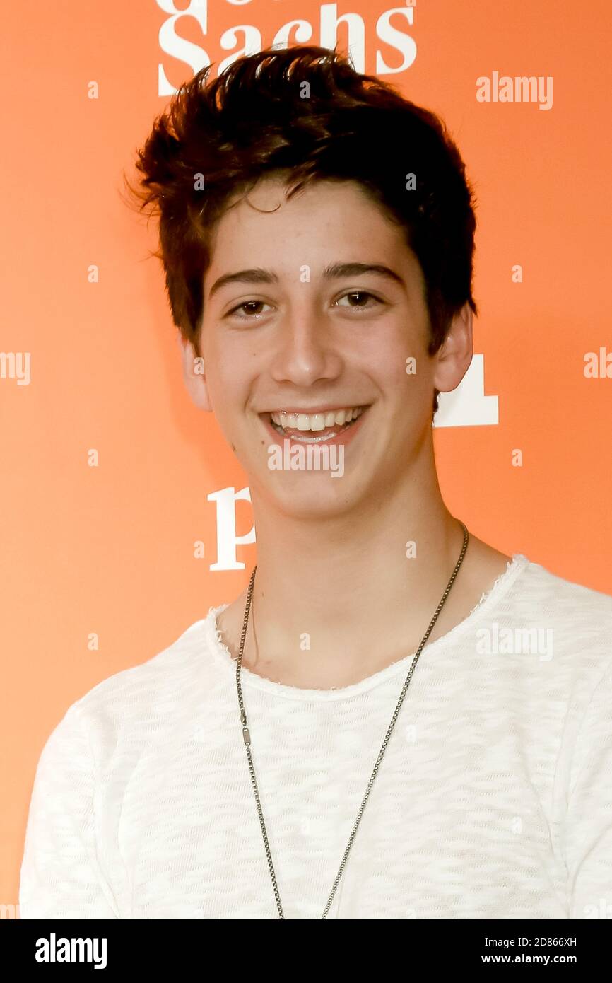 LOS ANGELES - DEC 3: Milo Manheim at the 2017 TrevorLIVE Los Angeles at ...