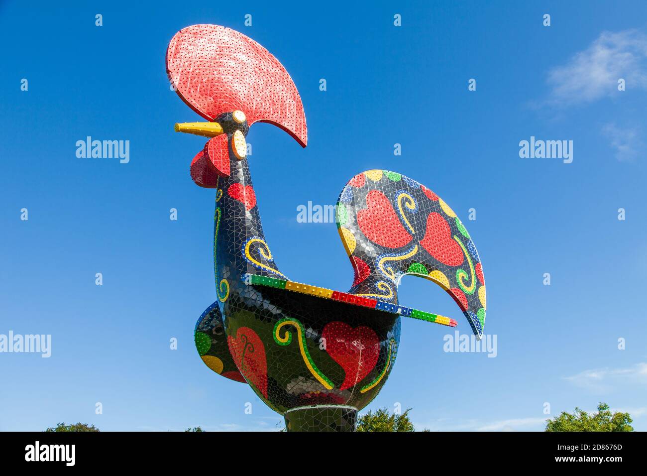 Pop Galo Rooster by the Porugeuse artist Joana Vasconcelos at the ...
