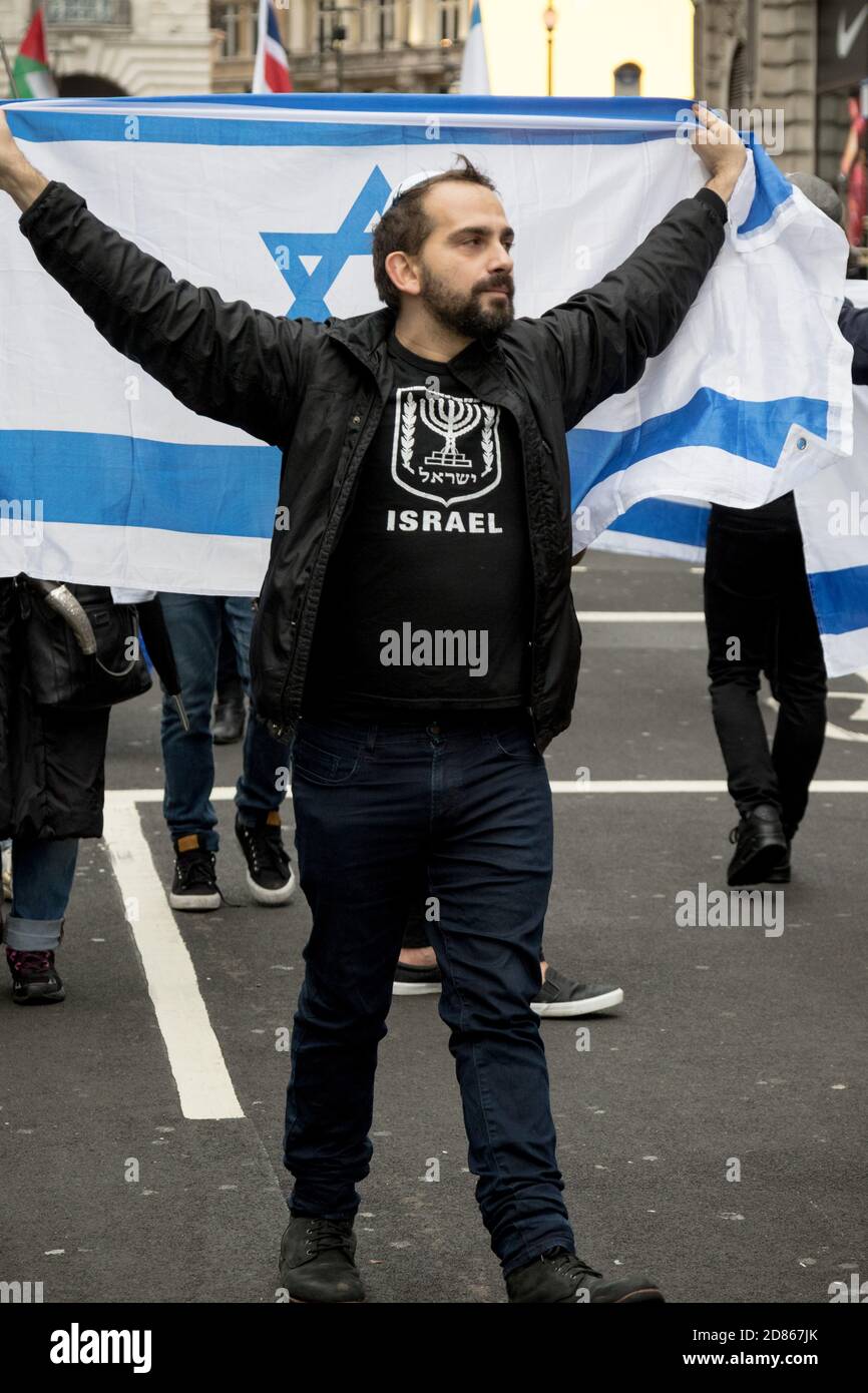 4th November 2017, London, United Kingdom:-Pro Israeli protesters ...