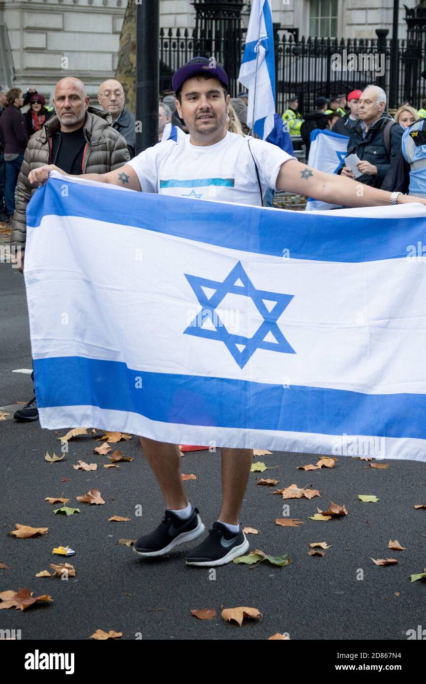 4th November 2017, London, United Kingdom:-Pro Israeli protesters ...