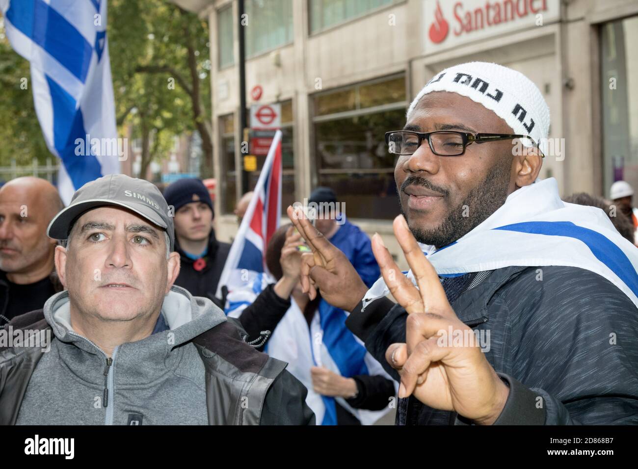 4th November 2017, London, United Kingdom:-Pro Israeli protesters ...
