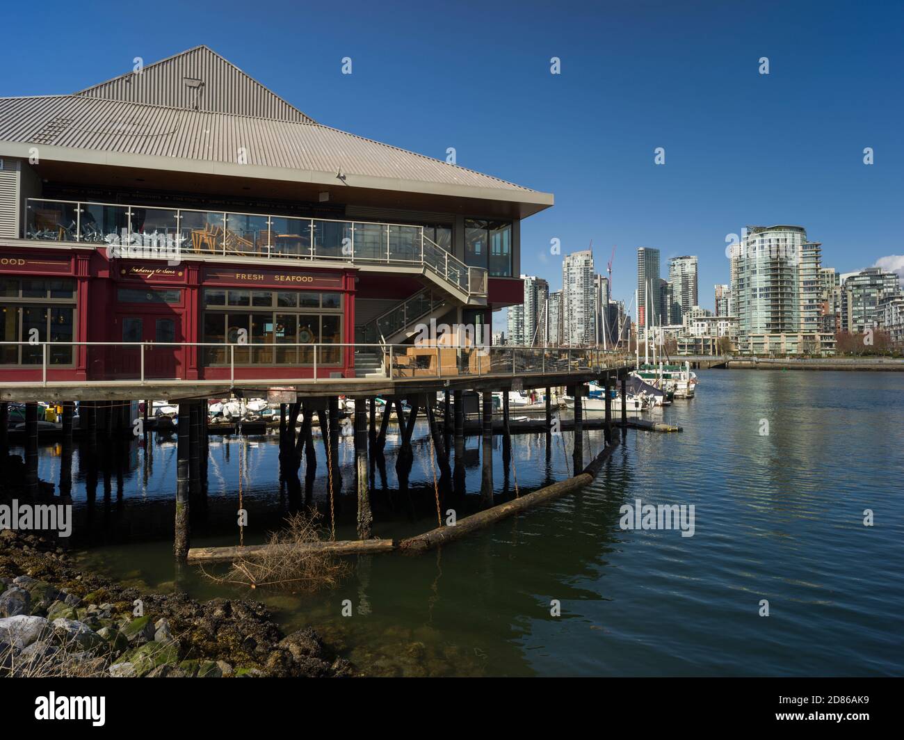 Restaurant along false creek hi-res stock photography and images - Alamy