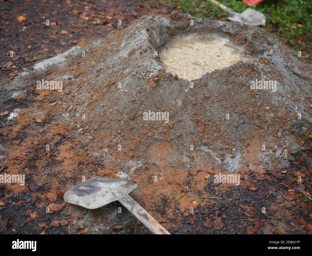 Concrete shovel hi-res stock photography and images - Alamy