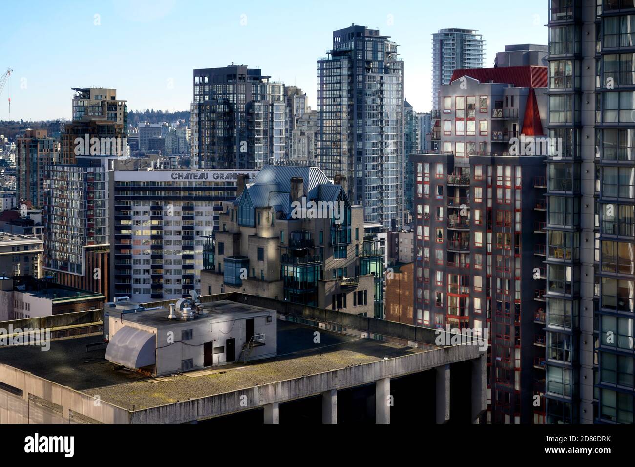 Elevated view vancouver skyline hi-res stock photography and images - Alamy