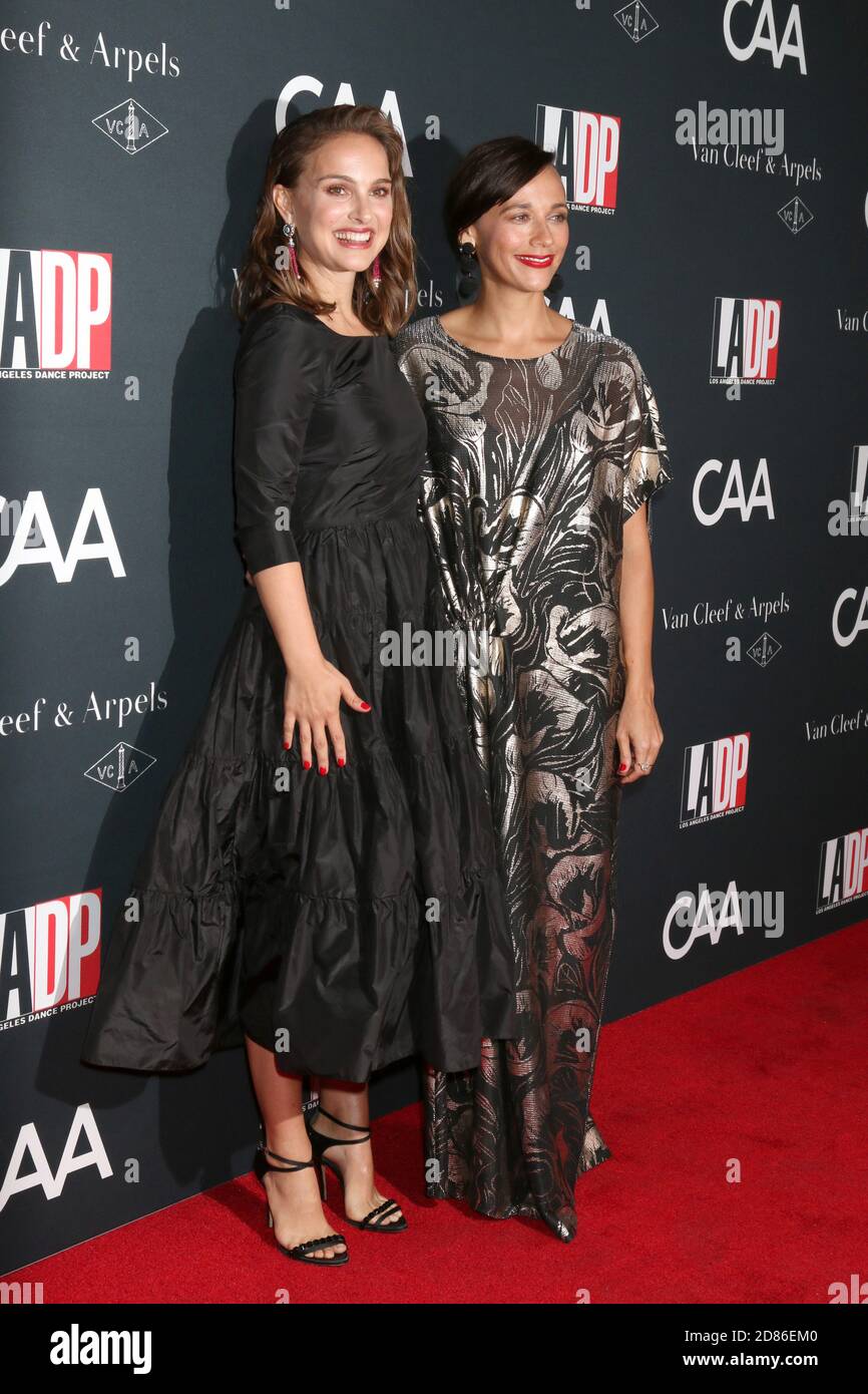 LOS ANGELES - OCT 7: Natalie Portman, Rashida Jones at the 2017 Los ...