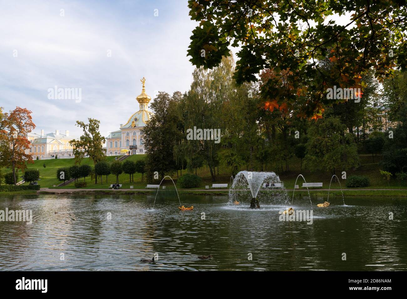 View of the Grand Palace in the Peterhof palace and gardens. Petergof ...