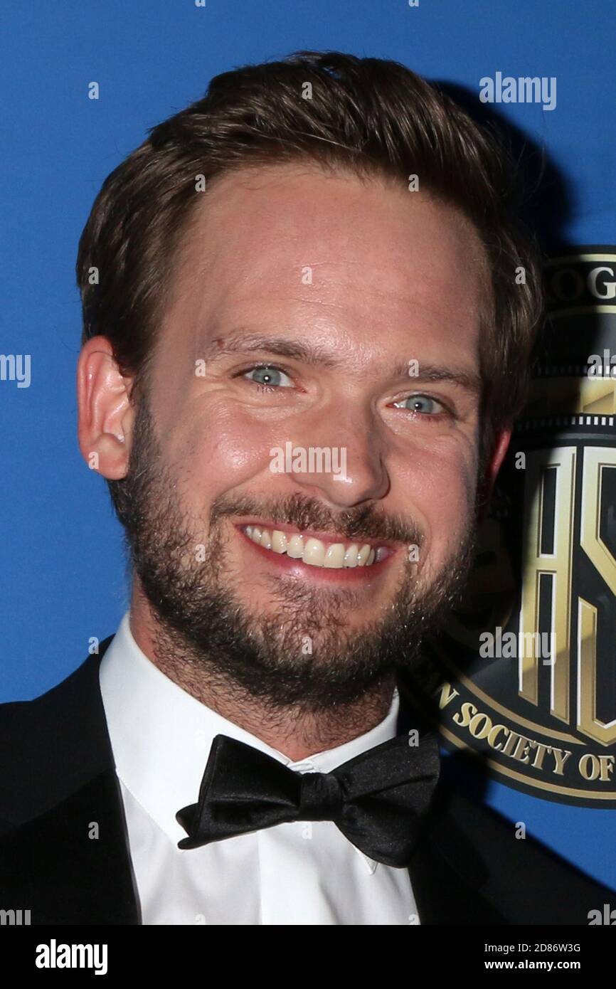 LOS ANGELES - FEB 4: Patrick J. Adams at the 31st Annual American ...