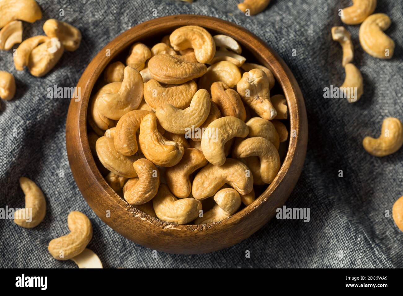 Shelled cashew nuts hi-res stock photography and images - Alamy