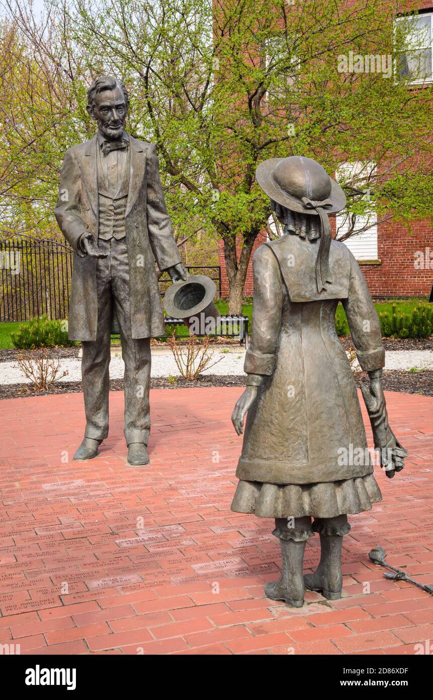 Statue of Grace Bedell and Abraham Lincoln Stock Photo - Alamy