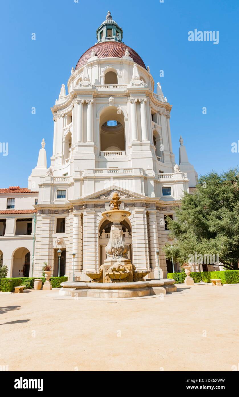 Mediterranean revival architecture hi-res stock photography and images ...
