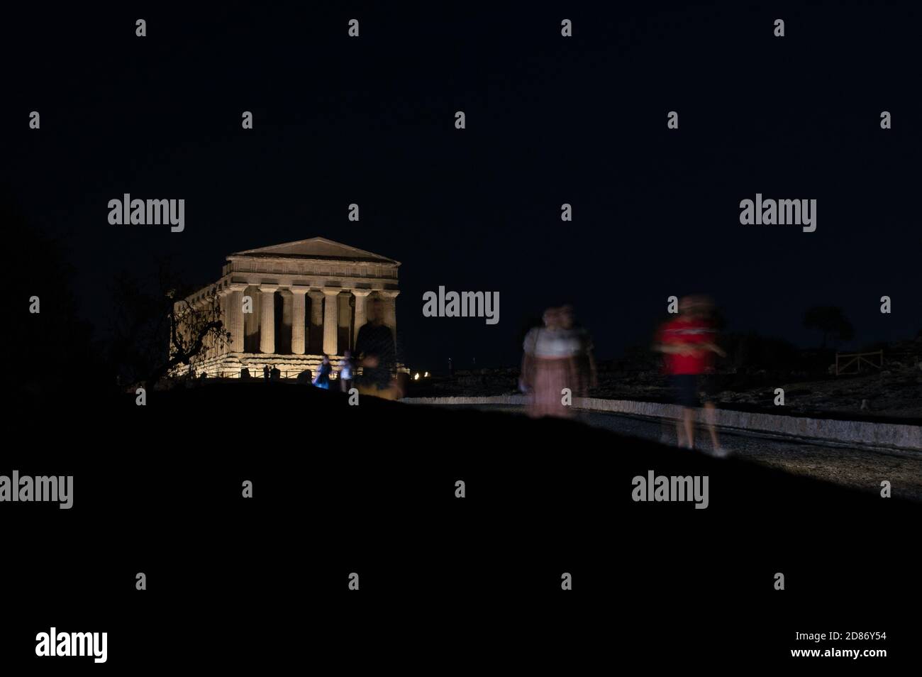 Agrigento, Italy, August 2020. Night shot of the Concordia tempo in ...