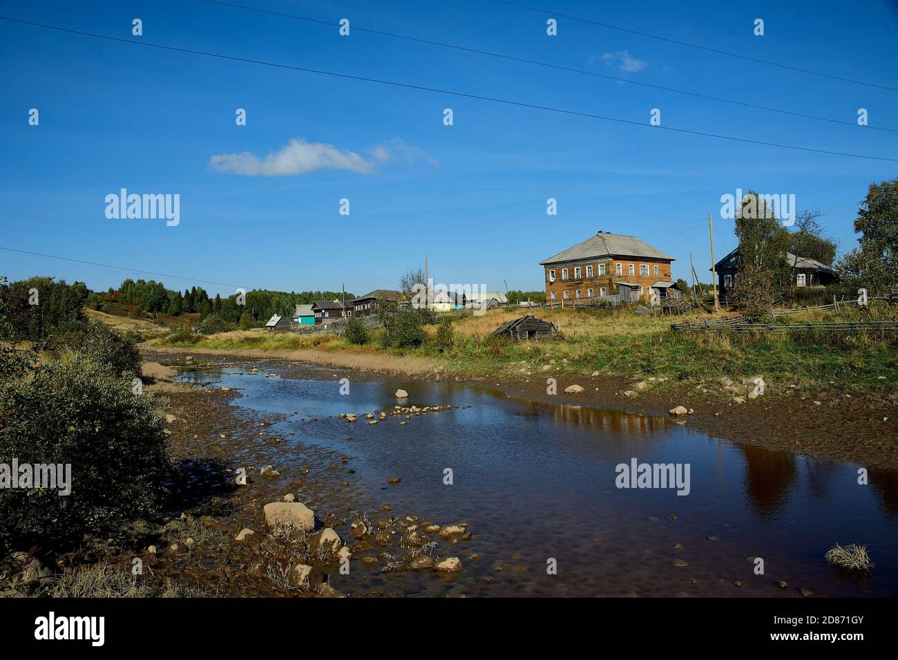 Bridge village on shallow hi-res stock photography and images - Alamy