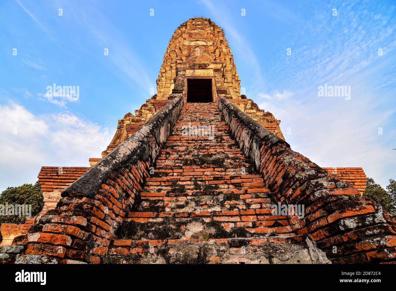 Old Thai Ruins, Ayutthaya, Beautiful photo picture taken in thailand ...