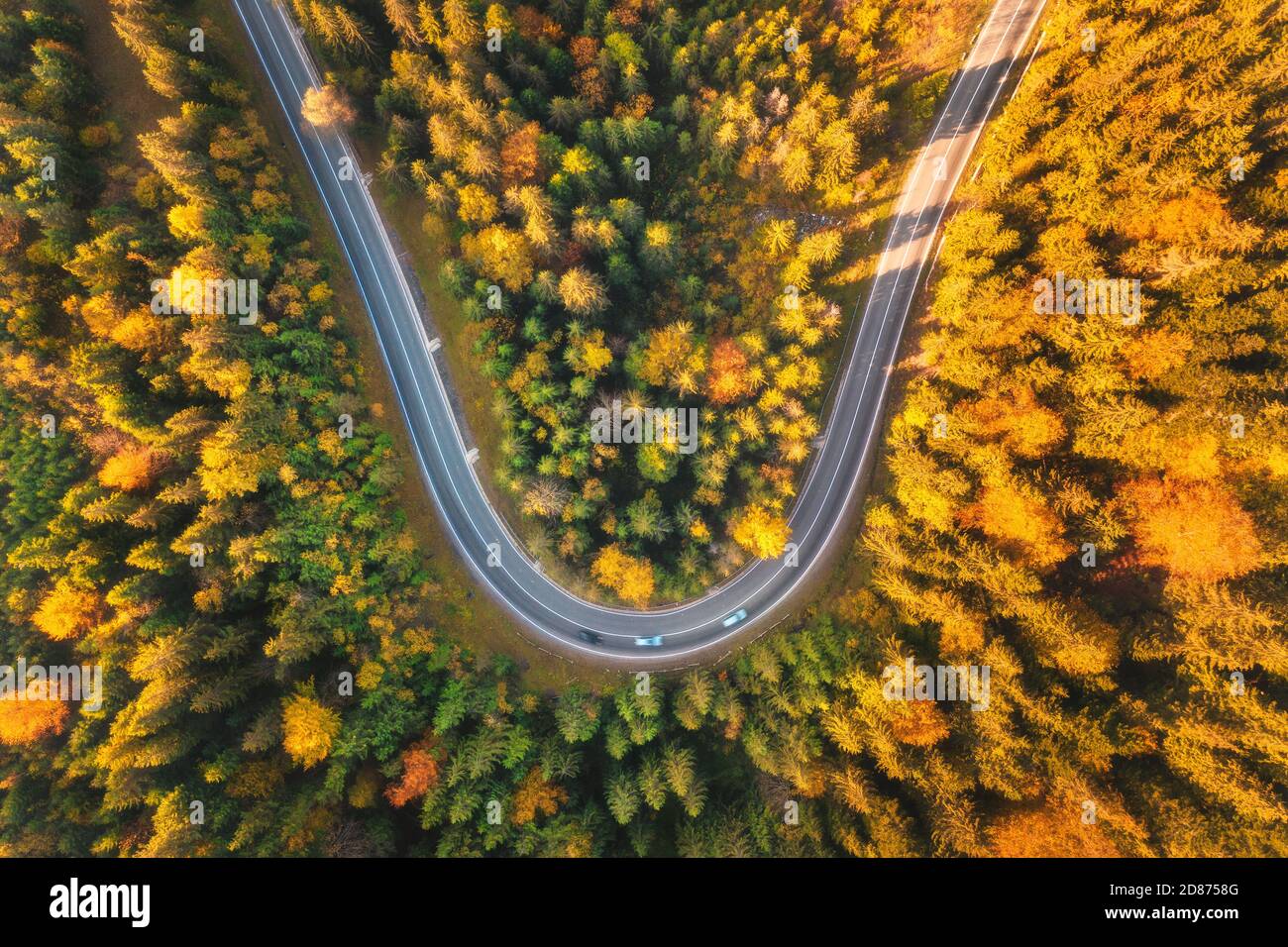Winding road aerial view hi-res stock photography and images - Alamy