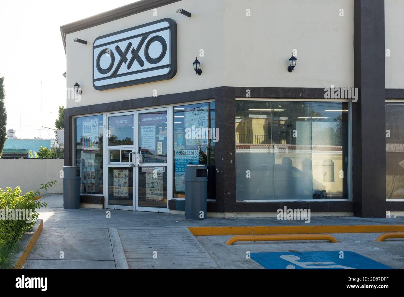 Oxxo Mexican Convenience chain stores are all over Mexico , Merida ...