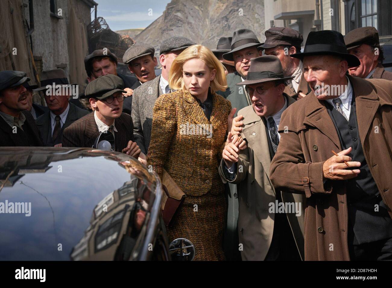 REBECCA, center: Lily James, 2020. ph: Kerry Brown / © Netflix ...