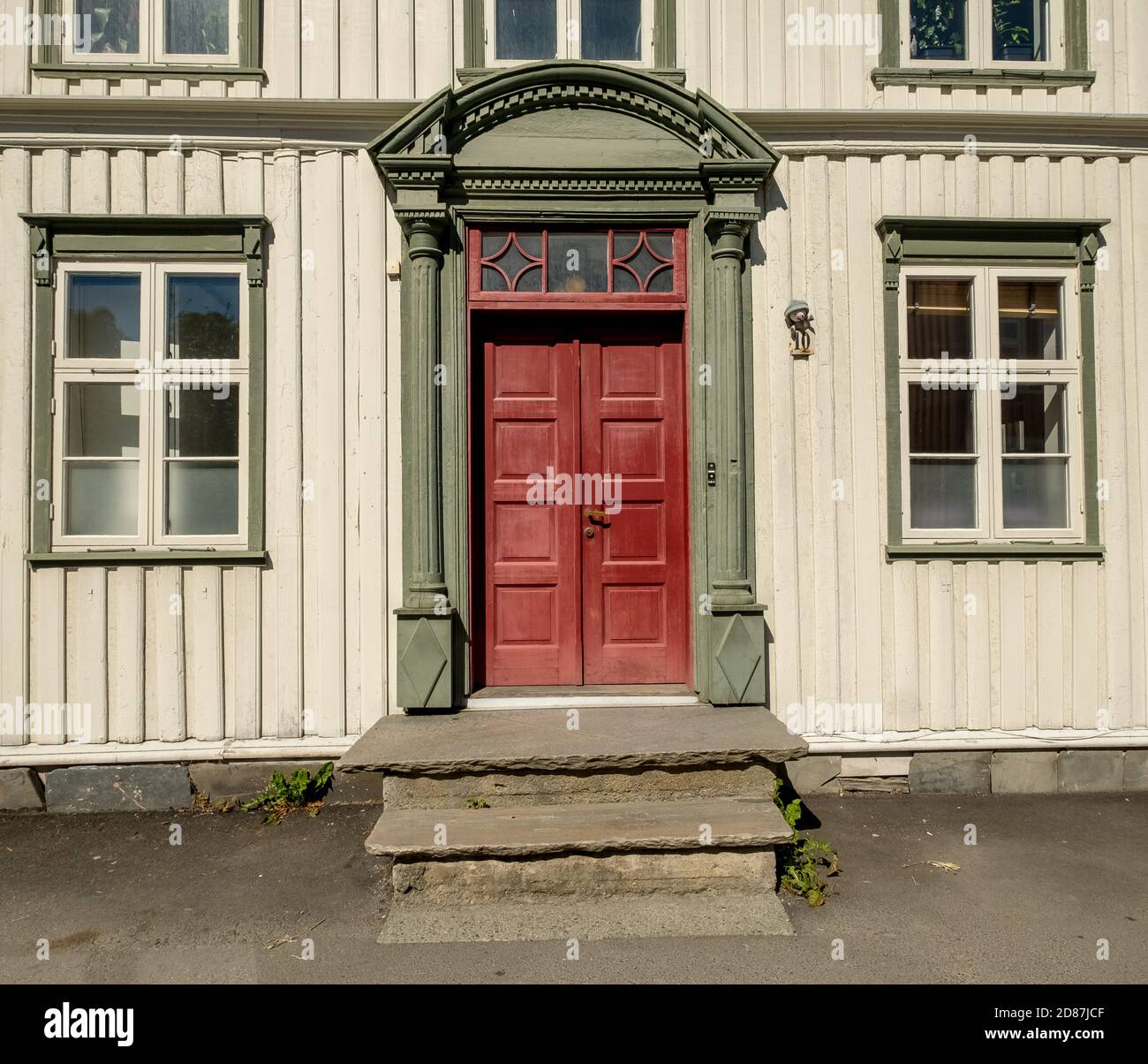 Windows doors historic hi-res stock photography and images - Alamy