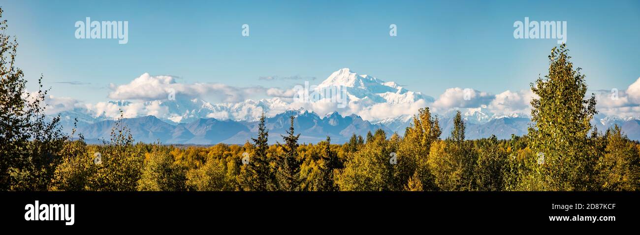 Braided river in fall denali hi-res stock photography and images - Alamy