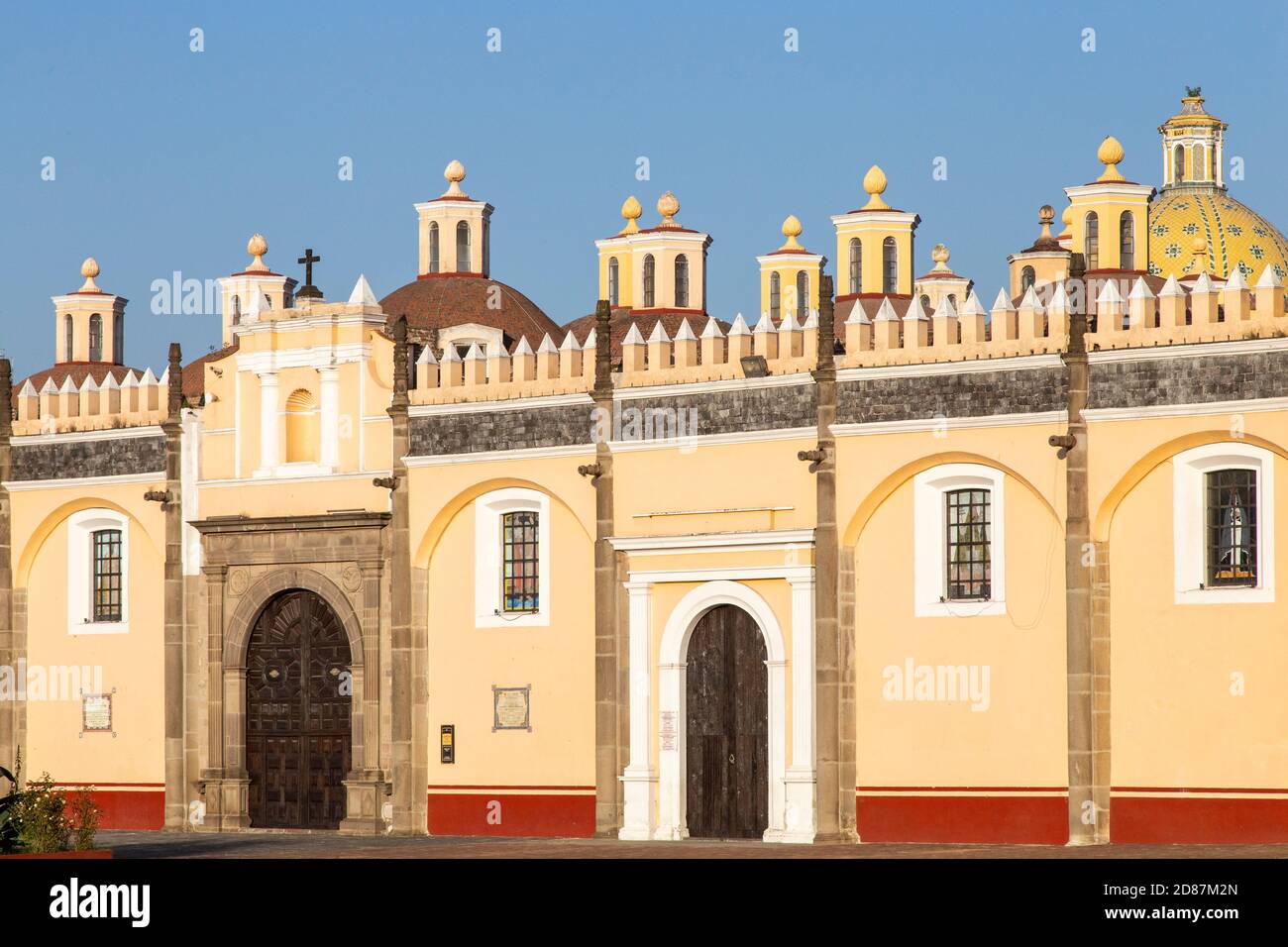 Iconic Mexican Chapel (Capilla Real) under a blue sky in Puebla Stock ...