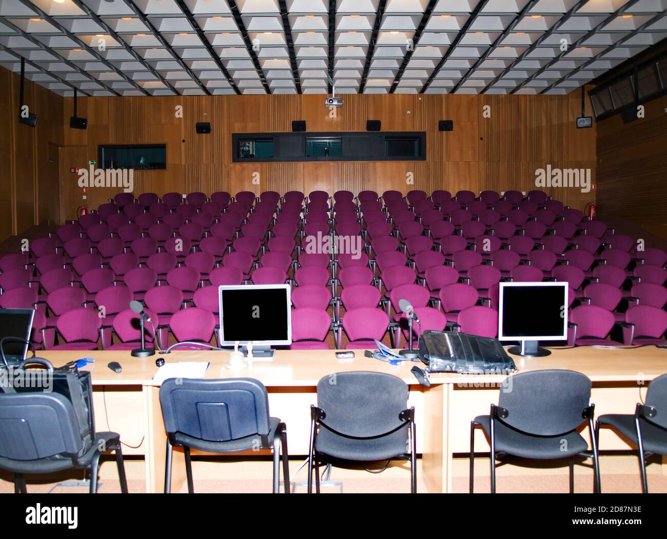 Modern conference hall for education Stock Photo - Alamy