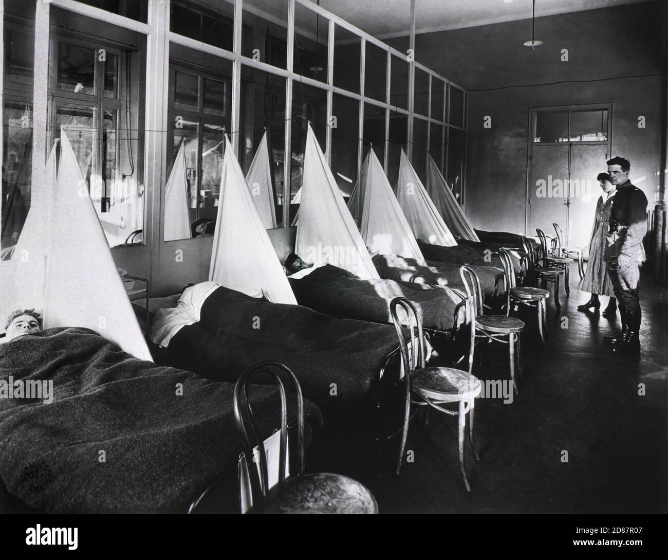 Influenza Ward No. 4 showing Partitions thru the Ward, U.S. Army Camp ...