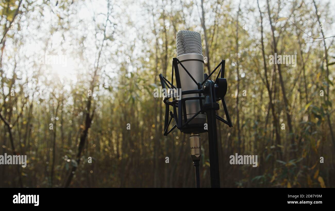 Mic in nature hi-res stock photography and images - Alamy