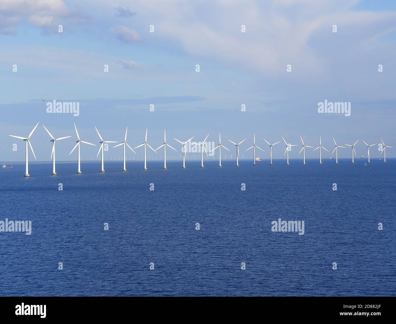 Wind turbine array / wind farm Copenhagen / Kobenhavn Stock Photo - Alamy