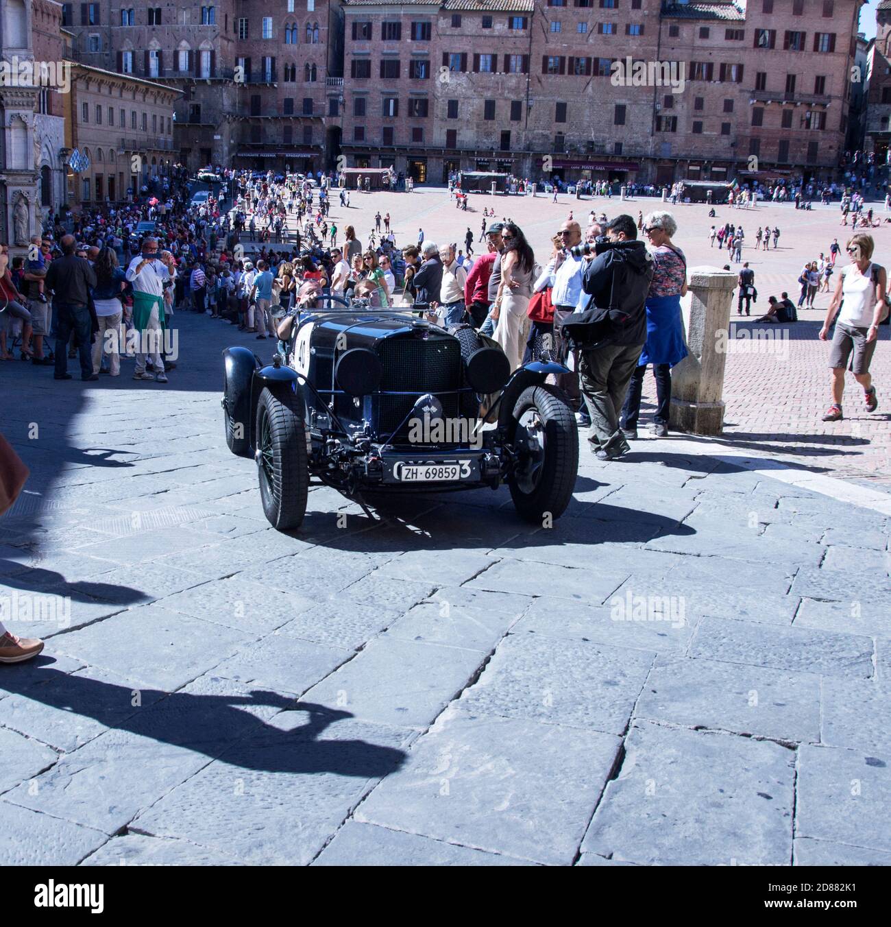 Siena, Tuscany. Italy.Car rally in the medieval city Stock Photo - Alamy