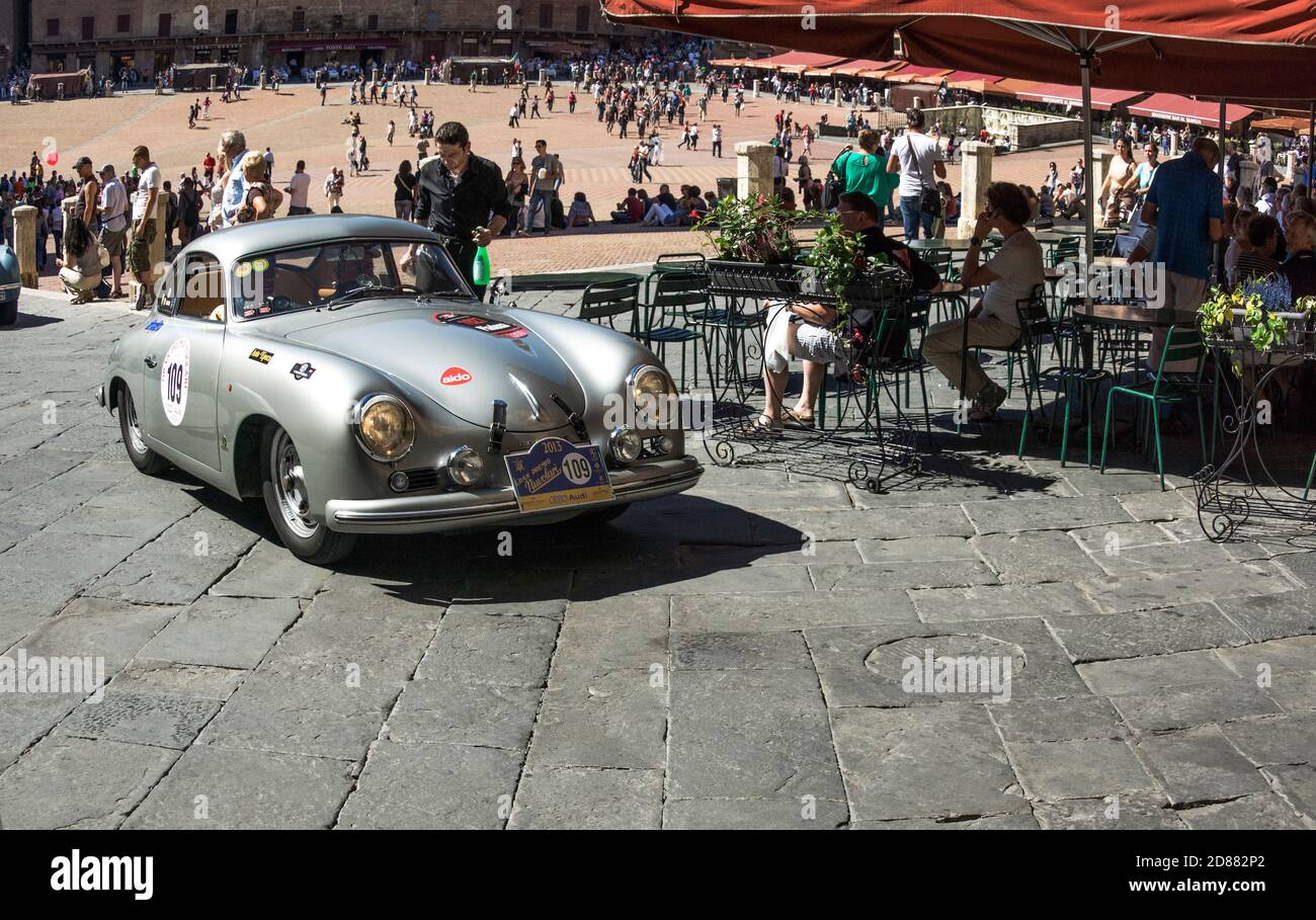 Siena, Tuscany. Italy.Car rally in the medieval city Stock Photo - Alamy