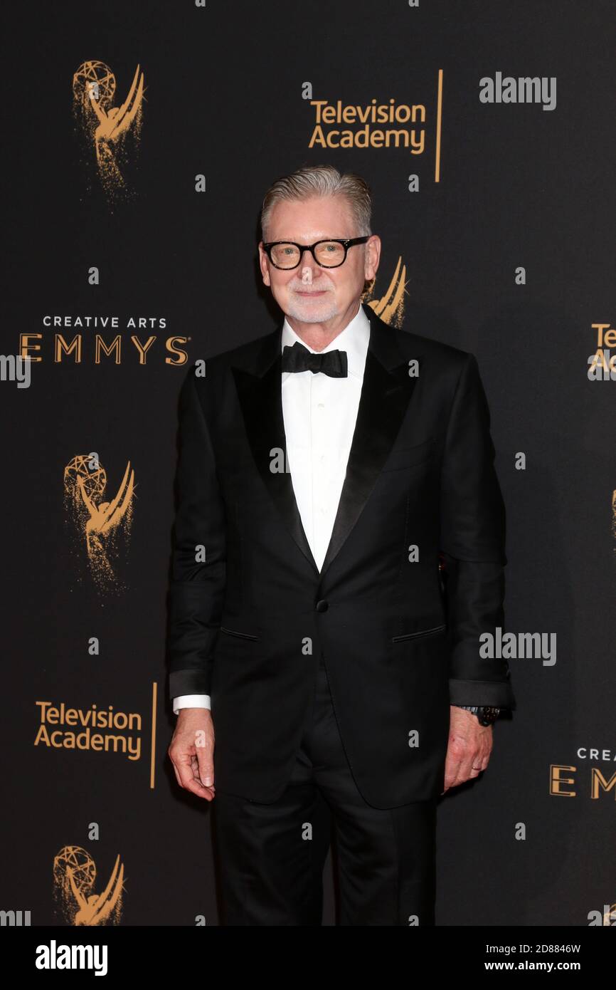 LOS ANGELES - SEP 10: Warren Littlefield at the 2017 Creative Arts Emmy ...