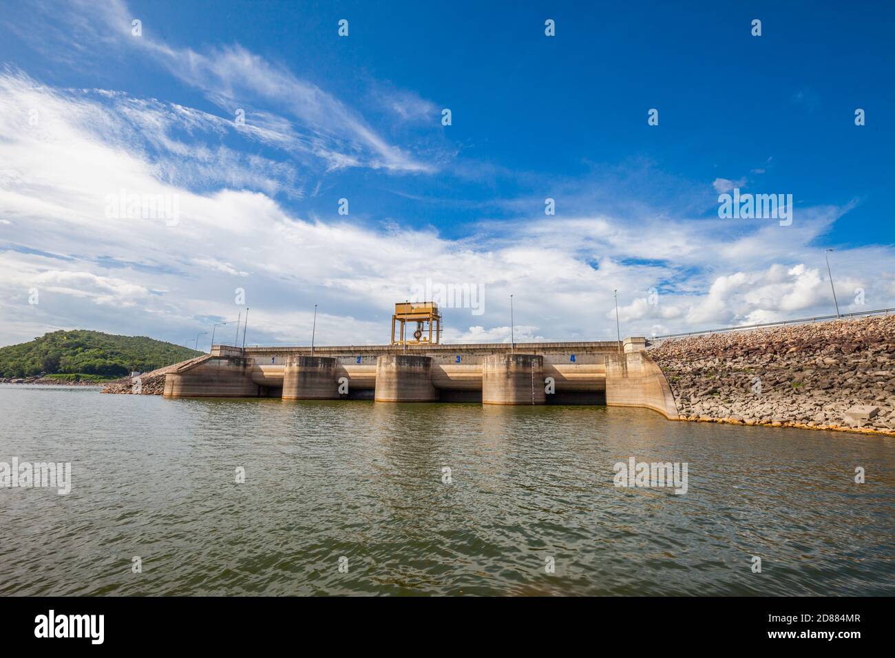 Dam thailand hi-res stock photography and images - Alamy