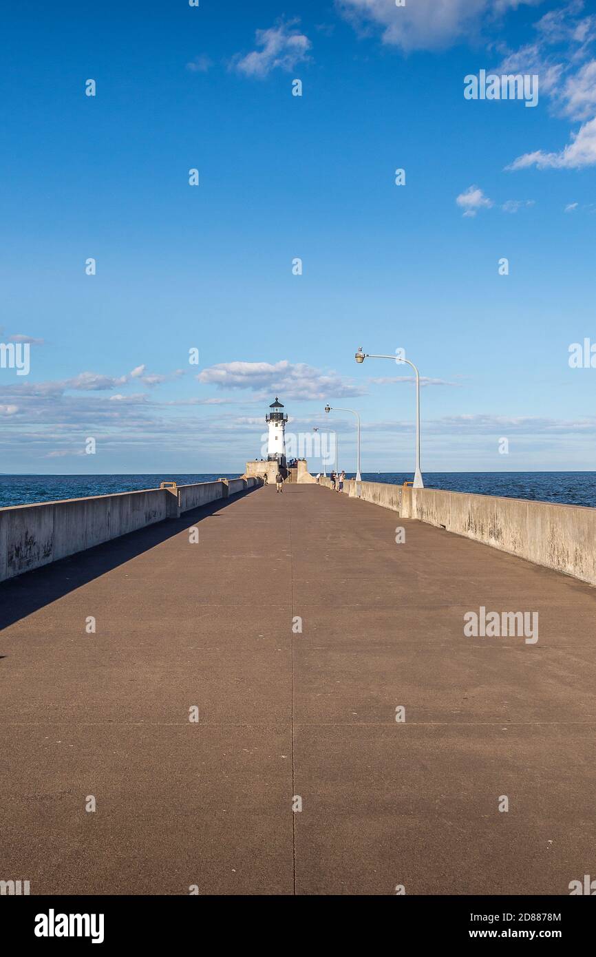 Duluth north pier light house minnesota hi-res stock photography and ...