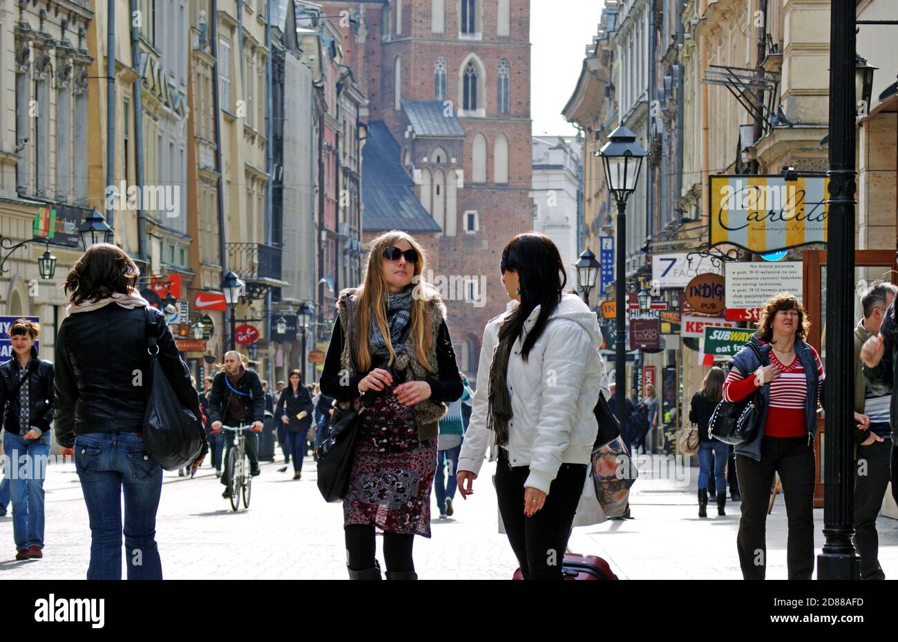 Krakow busy pedestrian street hi-res stock photography and images - Alamy