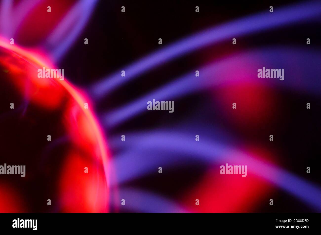 Tesla sphere hi-res stock photography and images - Alamy