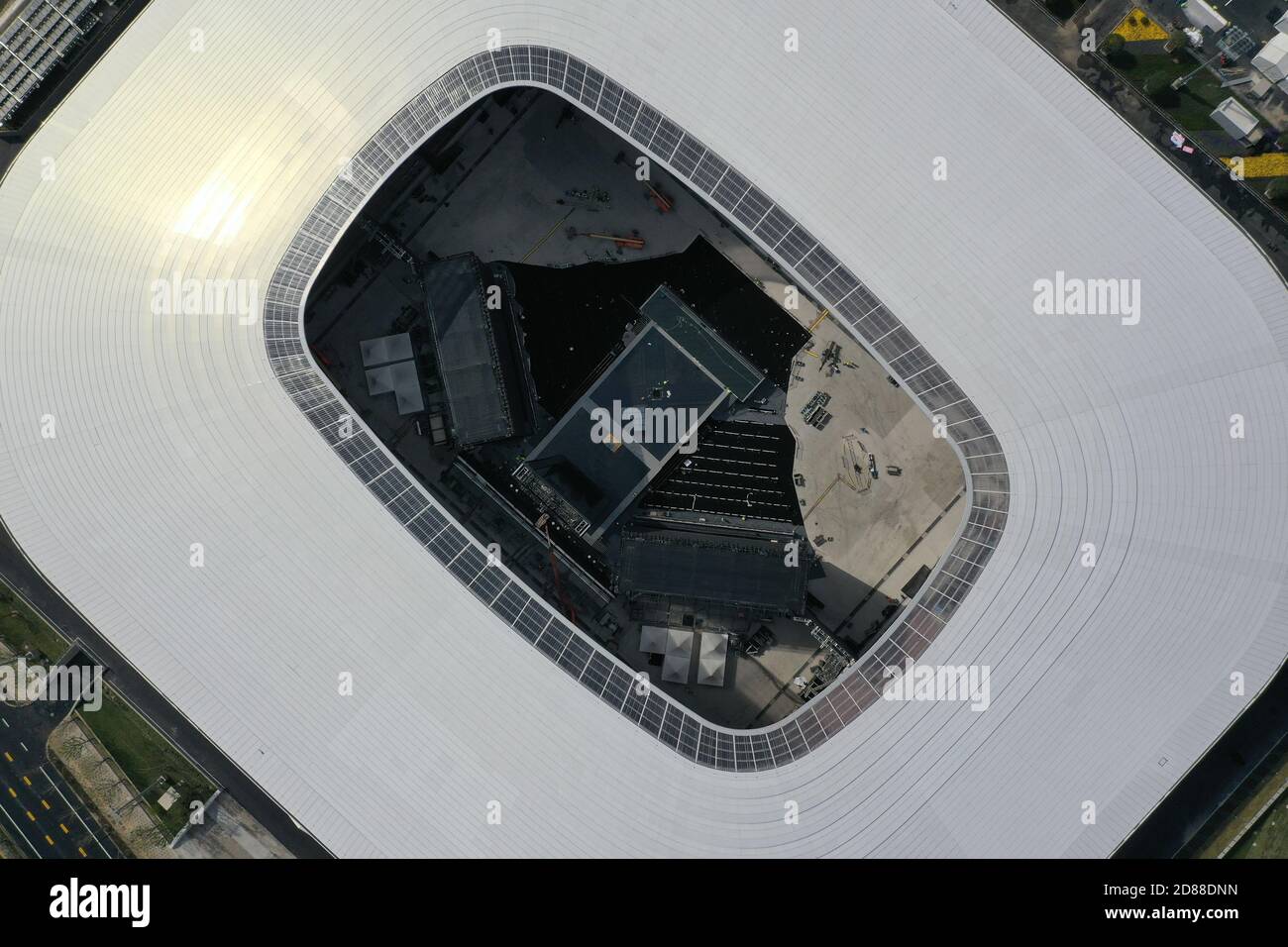 Beijing, China. 26th Oct, 2020. Aerial photo taken on Oct. 26, 2020 ...